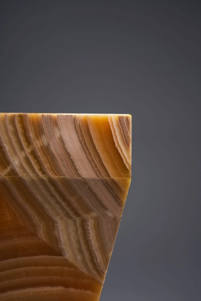 shaper miel – marble side table – lamaro designs