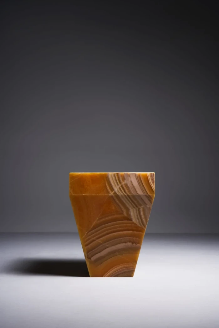 shaper miel – marble side table – lamaro designs