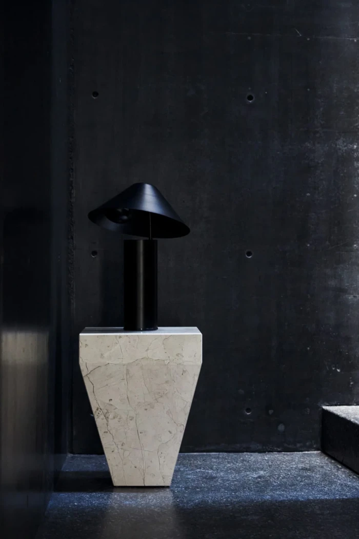 shaper maya – marble side table – lamaro designs